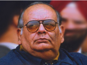 पूर्व कैबिनेट मंत्री और राजीव गांधी के करीबी अरुण नेहरु का निधन ...