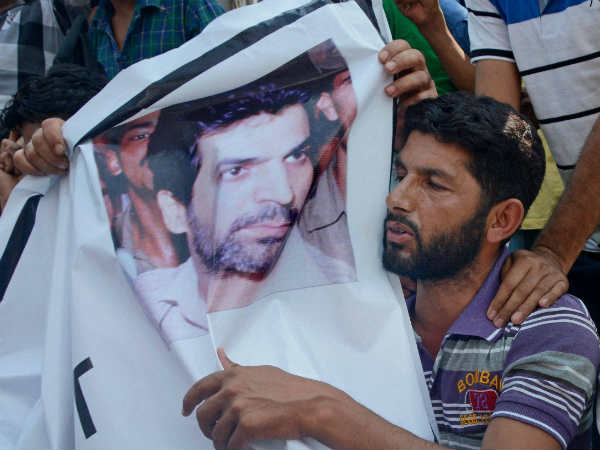 हत्यारे याकूब के जनाजे में इतनी भीड़ क्यों | Why so many people ...