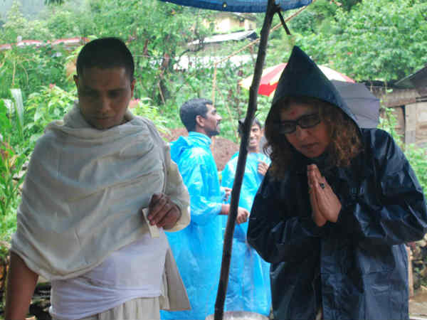 देखें बाबा रामदेव पर बनी फिल्म का प्रोमो, 1 मई को स्क्रीनिंग | Yog ...