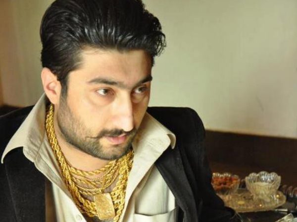 सोशल मीडिया पर छाया ये पाकिस्तानी, जानिए कौन है ये शख्स... | Zafar ...