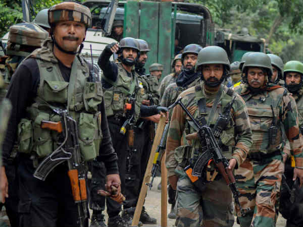 कश्‍मीर घाटी में सेना और सुरक्षाबलों ने जारी की 21 मोस्‍ट वांटेड ...