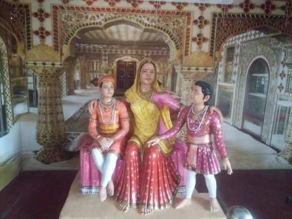 Rajasthan : पन्ना धाय के बलिदान की कहानी सुनाकर रातों रात स्टार बन गई ...