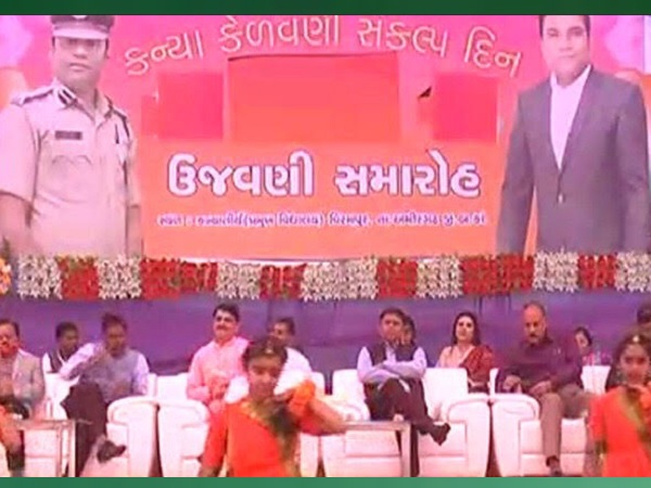 गुजरात में IPS और IAS ने आदिवासी बेटियों के लिए किया ऐसा काम, आप भी ...