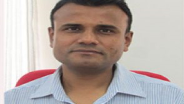 जानिए कौन हैं IAS शैलेश कुमार यादव जिन्होंने मैरिज हॉल में घुसकर दूल्हे ...