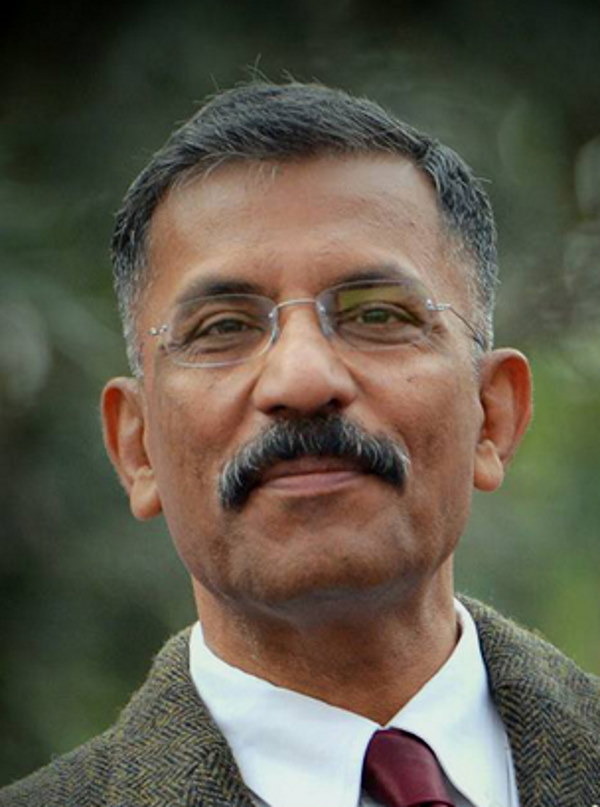 राजस्थान में एक साथ नजर आईं IPS की तीन पीढ़ी, जानें ADG दिनेश एमएन व ...