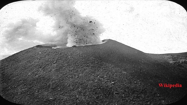 सेल्फी के चक्कर में ज्वालामुखी में गिरा लड़का, अब तक 50 से ज्यादा बार ...