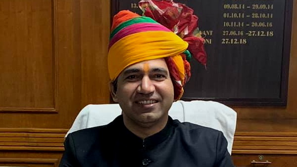 Jitendra soni : वो IAS जिन्‍होंने जान जोखिम में डालकर बचाई 8 जिंदगियां ...