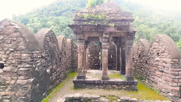 बुंदेलखंडः बियाबान जंगल का यह 'रानी महल', जल्द दुनिया के नक्शे पर ...