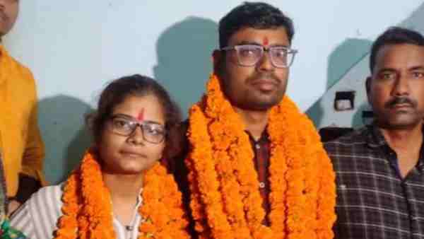 UPPCS 2021: सेल्फ स्टडी के जरिए भाई-बहन ने हासिल की सफलता, विवेक तीसरे ...