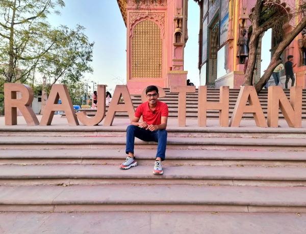 Amit Sharma : 18 लाख की जॉब छोड़ इंजीनियर बना Youtuber, अब Crazy XYZ से ...