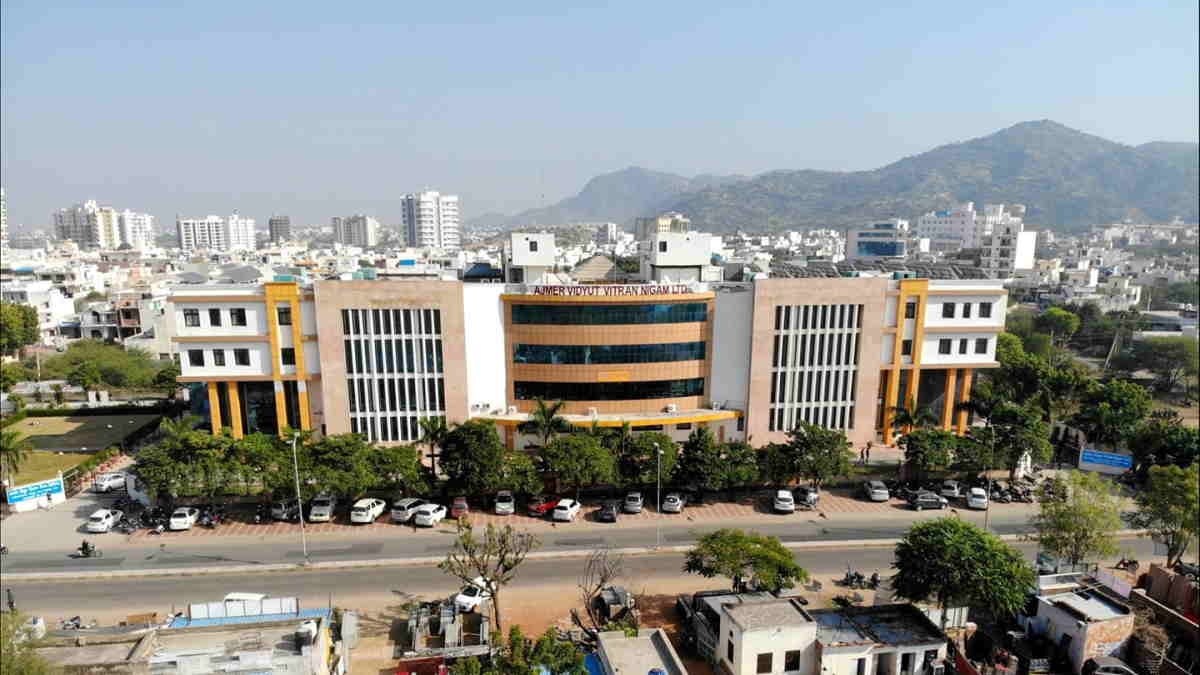 अजमेर विद्युत वितरण निगम ने दी 313 वाणिज्यिक सहायकों को नियुक्ति ...