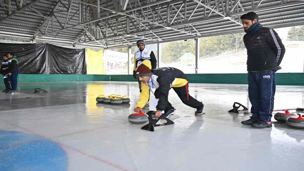 गुलमर्ग में आयोजित कर्लिंग गेम्स में सागर के 14 खिलाड़ी होंगे शामिल ...