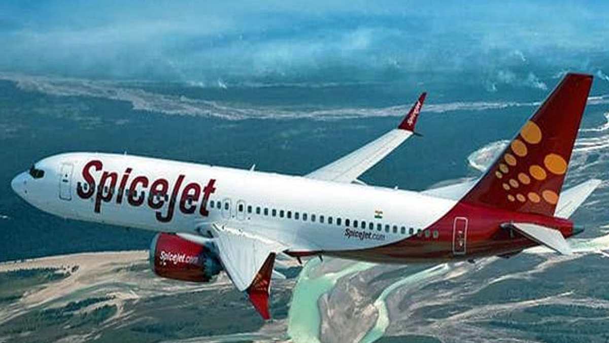 SpiceJet Flight: स्पाइसजेट की कंडला जा रही फ्लाइट में प्रेशराइजेशन ...