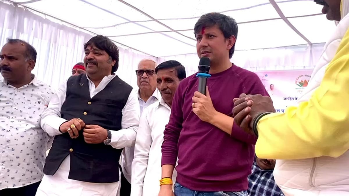 Indore में निकली विकास यात्रा, MLA आकाश विजयवर्गीय ने लगाई सौगातों की ...