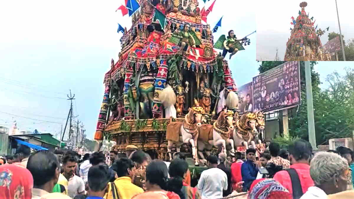 जब 50 फ़ीट ऊंचे चंदन की लकड़ी के रथ पर निकले भगवान रंगनाथ, DM पुलकित ...