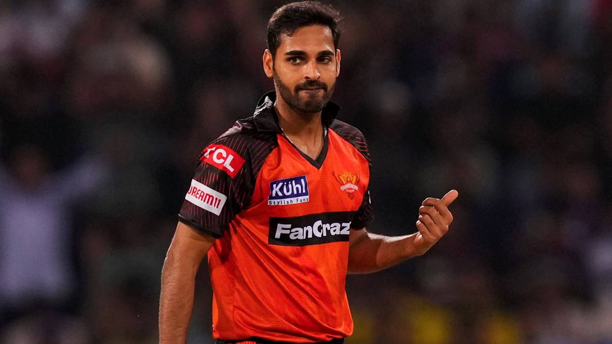 SRH vs DC: 'किंग ऑफ स्विंग' भुवनेश्वर कुमार ने IPL में रचा इतिहास, इससे ...