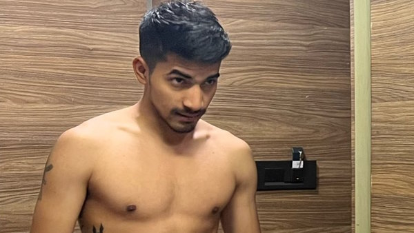 Dinesh Kirola Trader: शेयर मार्केट के लिए छोड़ी फौज, 40 लाख गंवाने के बाद ऐसे कमाए ₹1.5 Cr ...