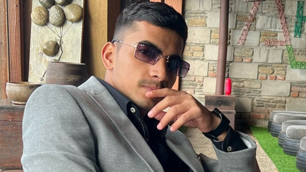 Dinesh Kirola Trader: शेयर मार्केट के लिए छोड़ी फौज, 40 लाख गंवाने के ...