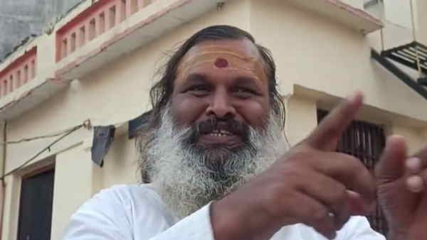 कलयुग के श्रवण कुमार! पिता का दिया 20 साल पुराना स्कूटर, 73 साल की मां ...