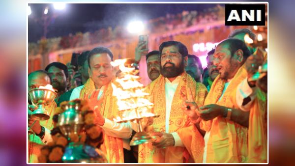 अयोध्या में Eknath Shinde: सरयू तट पर 'शिवसैनिकों' की महाआरती, CM बोले ...