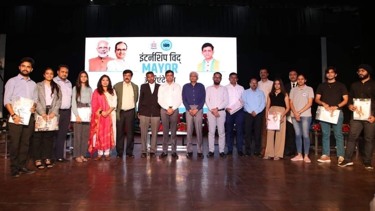 Indore में Internship With Mayor का आगाज, कुछ इस तरह स्टूडेंट्स कर ...