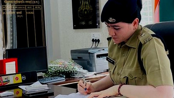 IPS Ankita Sharma Interview: 'एक साल तक सिर्फ चार घंटे ही सो पाई, तब ...