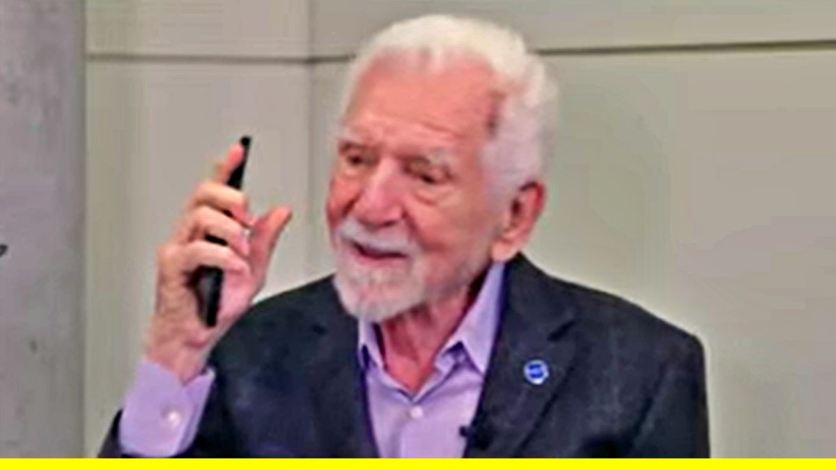 94 साल के जीनियस Martin Cooper ने 50 साल पहले बनाया पहला 'मोबाइल', पहले ...