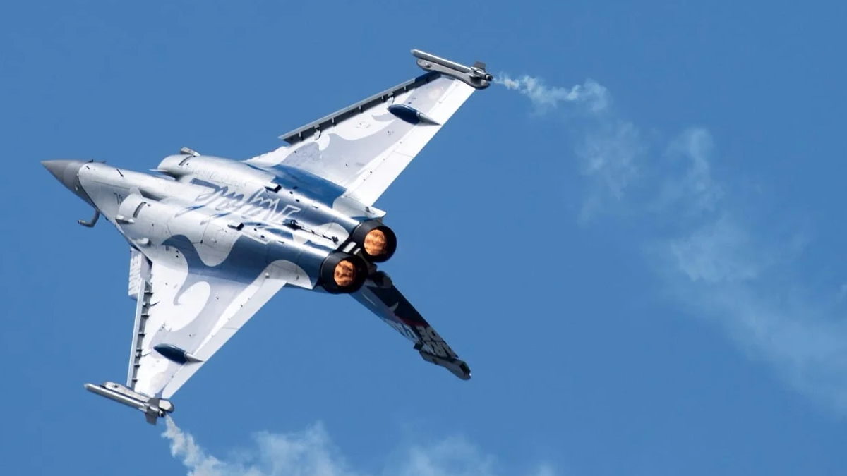 Rafale New Version: राफेल लड़ाकू विमान का नया और खतरनाक वर्जन लॉन्च ...