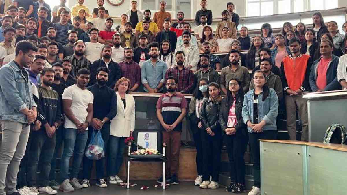 UP: कुछ ही देर में रुस से गोरखपुर पहुंचेगा छात्रा गार्गी का शव, सांसद ...