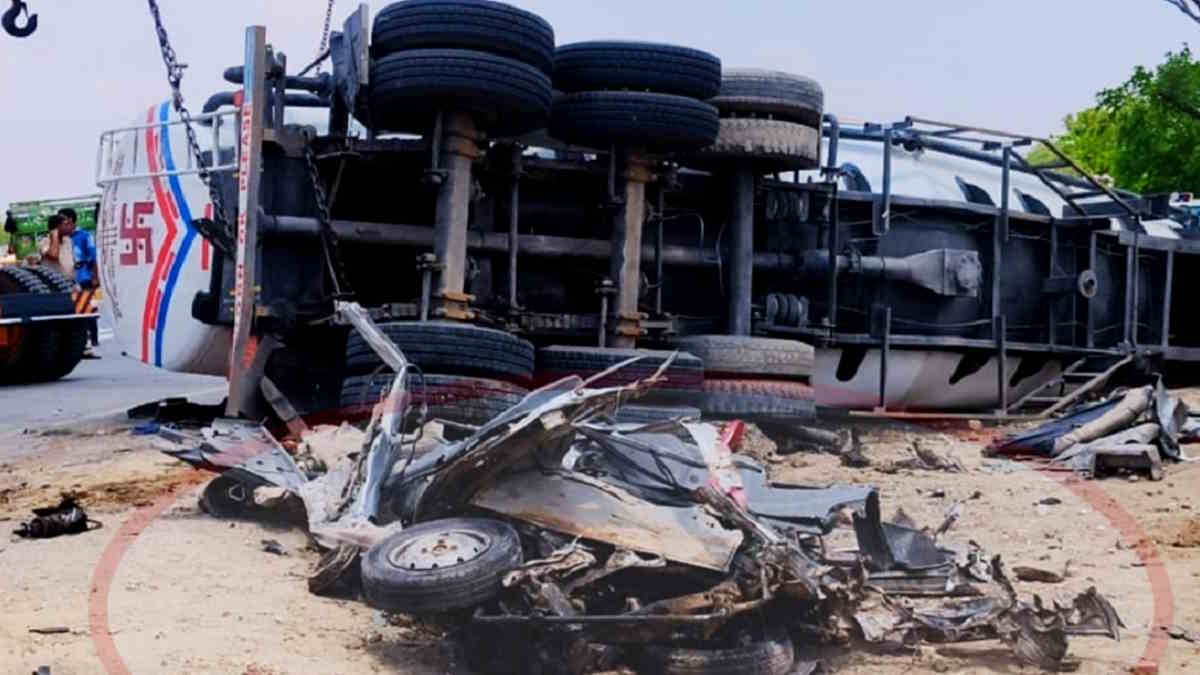 Rajasthan Accident: चलती कार पर पलट गया टैंकर, अजमेर जियारत के लिए जा ...
