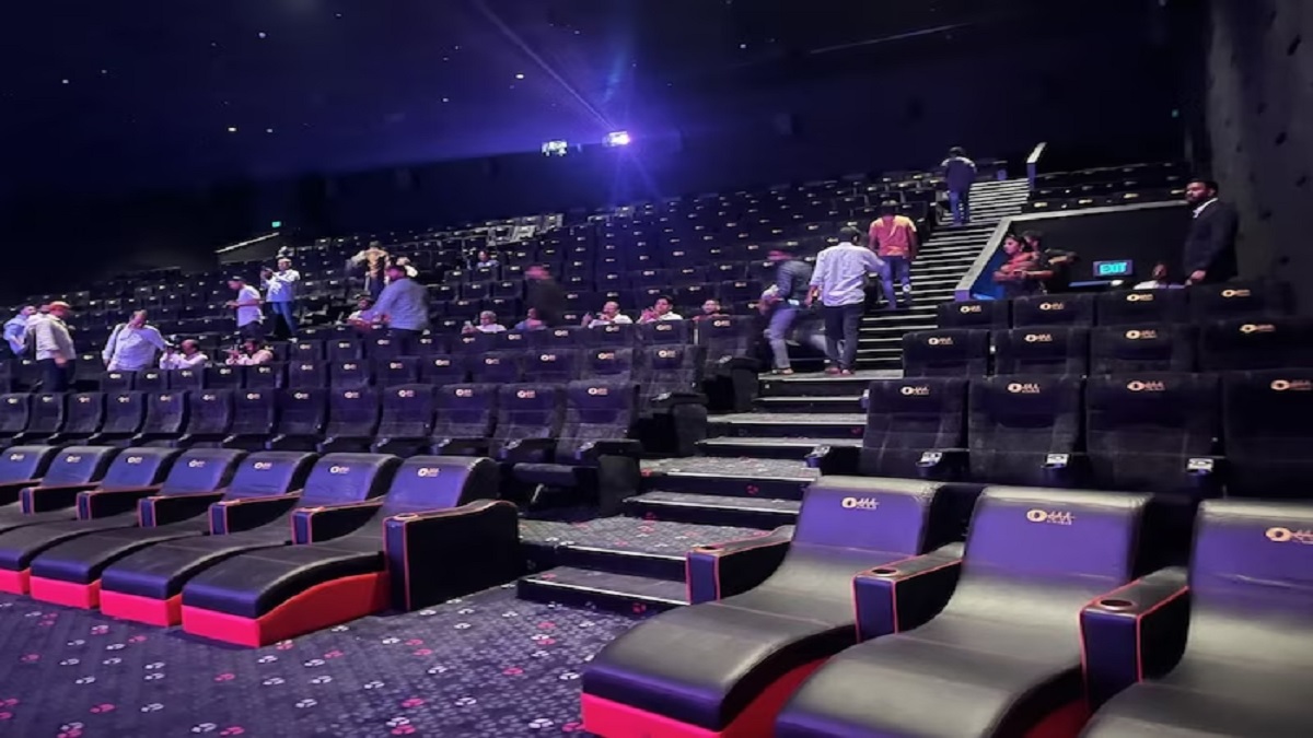 'आदिपुरुष' के रिलीज के साथ ही खुला अल्लू अर्जुन का थिएटर, AAA Cinemas ...