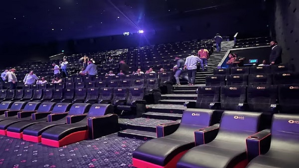 'आदिपुरुष' के रिलीज के साथ ही खुला अल्लू अर्जुन का थिएटर, AAA Cinemas ...