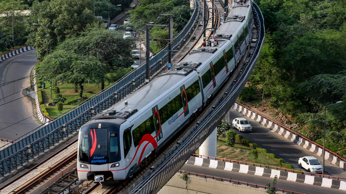 दिल्ली मेट्रो के सिल्वर लाइन पर काम तेज, बनेगा सबसे लंबा प्लेटफॉर्म ...