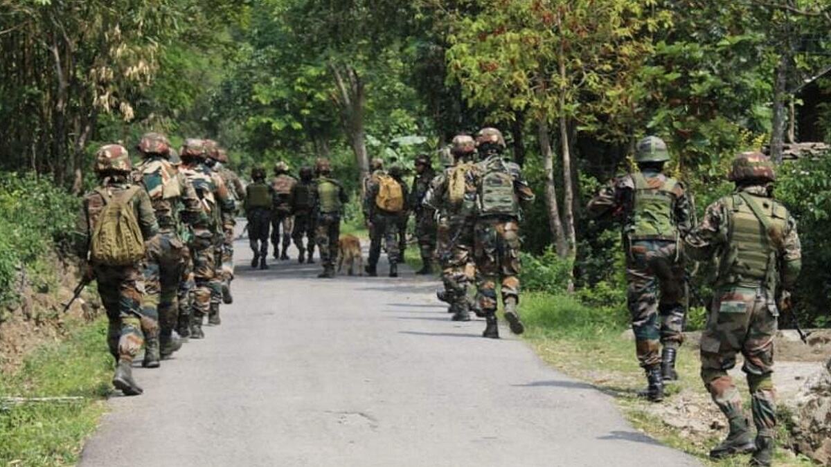 Manipur violence: 500 पुलिस कमांडो की वर्दी सिलने का दिया गया ठेका ...