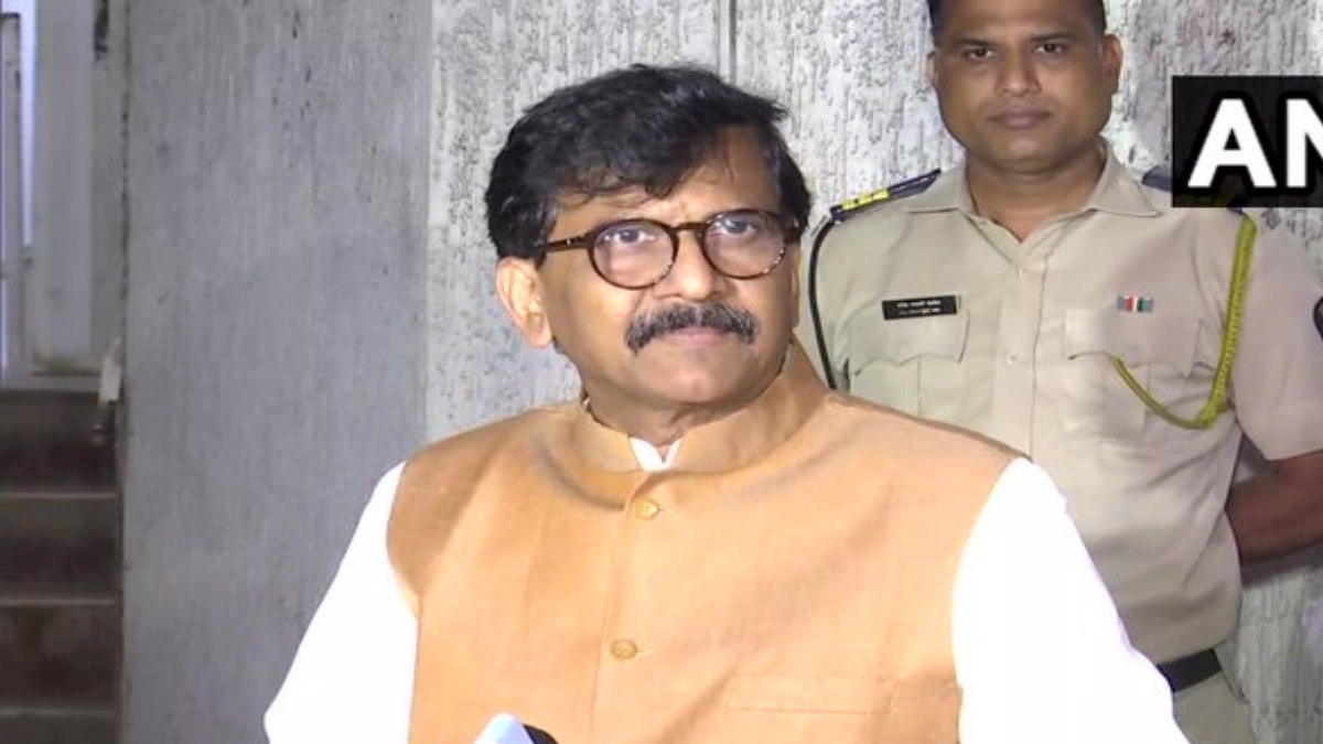 'शिवसेना का आफिस ढहा दिया गया, बाला साहेब की फोटो को उखाड़ फेंका', संजय ...