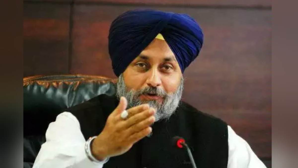 क्या SAD Sukhbir Singh Badal के नेतृत्व में एकजुट रहेगी? भावुक अपील में ...