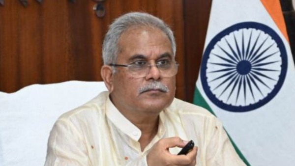 CM भूपेश बघेल ने शहीद चंद्रशेखर आजाद, लोकमान्य तिलक की जयंती पर उन्हें किया नमन | CM Bhupesh ...