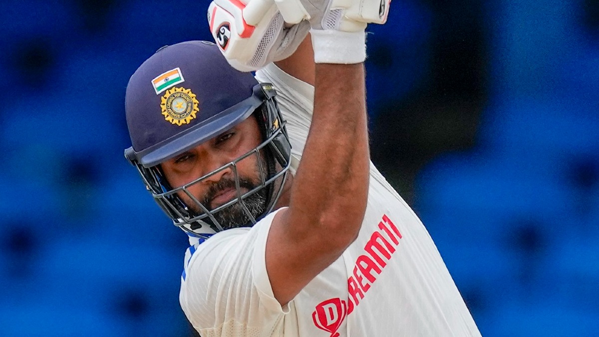 पहले शतक, फिर दमदार अर्धशतक, रोहित ने धोनी के बड़े रिकॉर्ड को तोड़कर ...