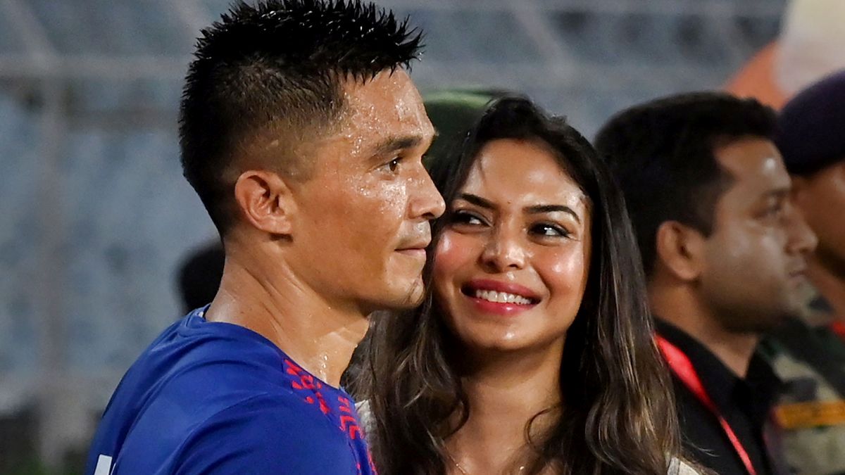 भारतीय फुटबॉल टीम के कप्तान सुनील छेत्री बने पिता, पत्नी सोनम ने दिया बेटे को जन्म | Sunil ...