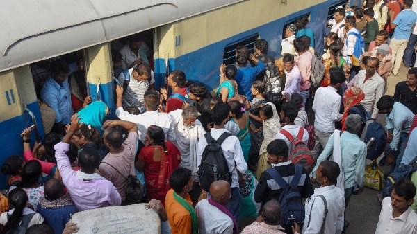 Indian Railways: ट्रेनों में कंफर्म टिकट की गारंटी, जानें क्या है रेलवे का मेगा प्लान | Indian ...
