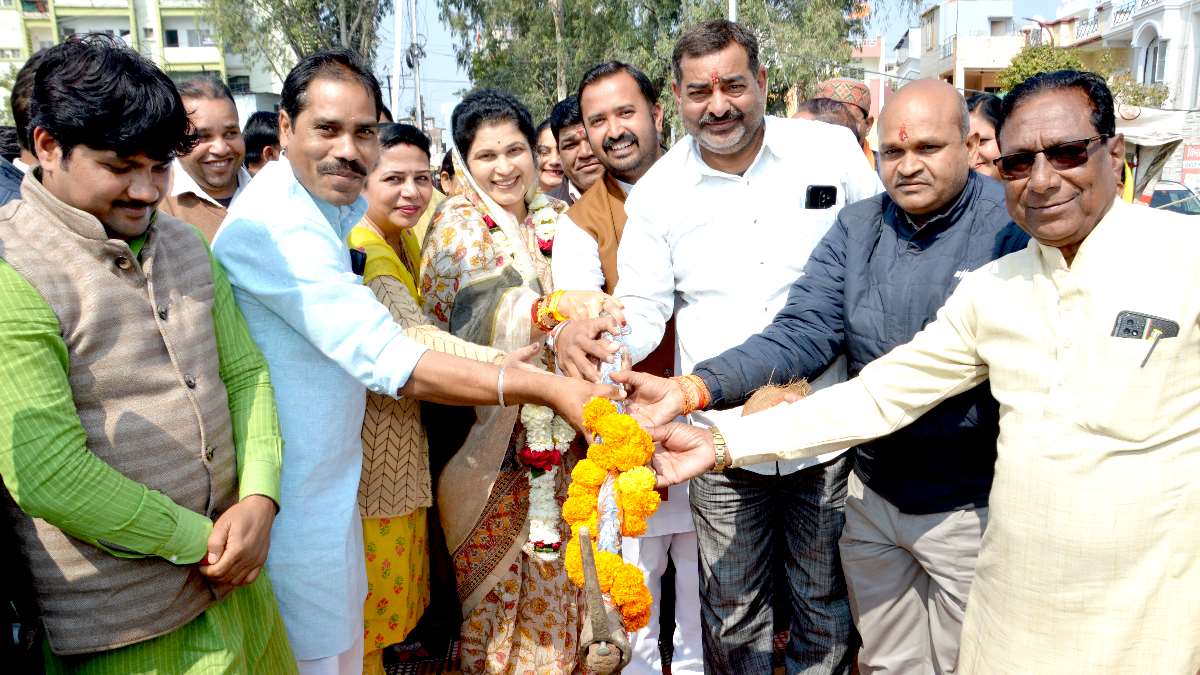 नाली निर्माण कार्य का भूमि-पूजन MP मंत्री कृष्णा गौर ने किया, कहा ...