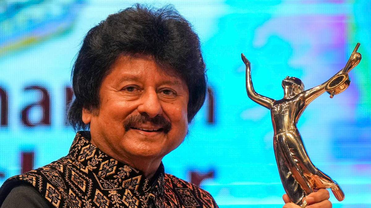 धर्म की बेड़ियां तोड़कर Pankaj Udhas ने रचाई थी शादी, फिल्मी स्टोरी से ...
