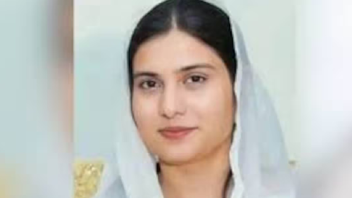 बाबा थे इंदिरा गांधी के करीबी, गिनीज बुक में दर्ज है पिता का नाम, जानिए ...